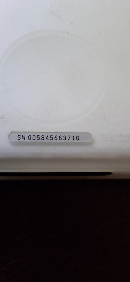 1st gen Microsoft Zune 30 gig white, no cord, vintage | eBay