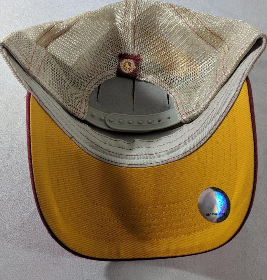 LZ Adidas Women's One Sz Cleveland Cavaliers Basketball Baseball Hat ...