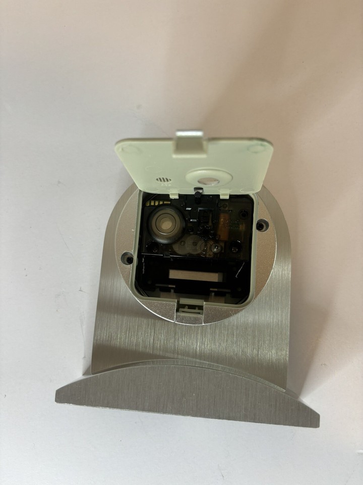 Seiko Westchester Executive Alarm Clock, Gray Analog, Quartz QHE163SLH ...