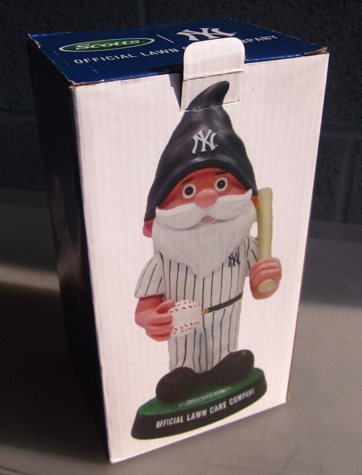 NEW YORK YANKEES bobblehead Garden Gnome baseball 2005 toy Scotts | eBay