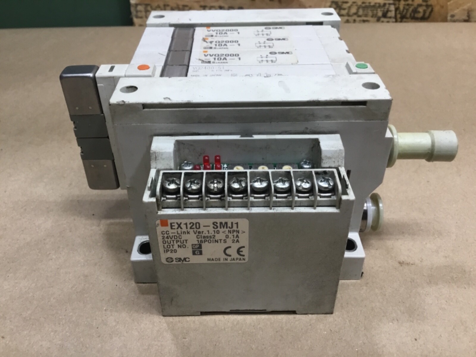 SMC EX120-SMJ1 Solenoid Valve Assembly VVQ2000-10A-1 / VQ2400-51 #09J42 ...