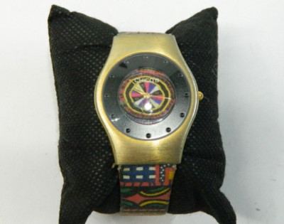 CHICO'S FUNKY Psychedelic brushed gold tone lady's watch/wristwatch | eBay