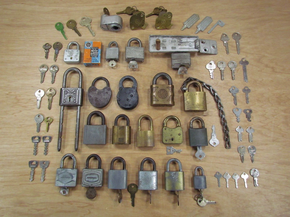 Lot Of 23 Antique Vintage Padlock Locks & 58 Keys Yale Ilco Corbin ...