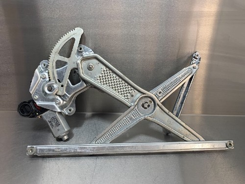 VITRE MECANISME AVANT DROIT Toyota Yaris (P1) 2003 8571052030 / ...