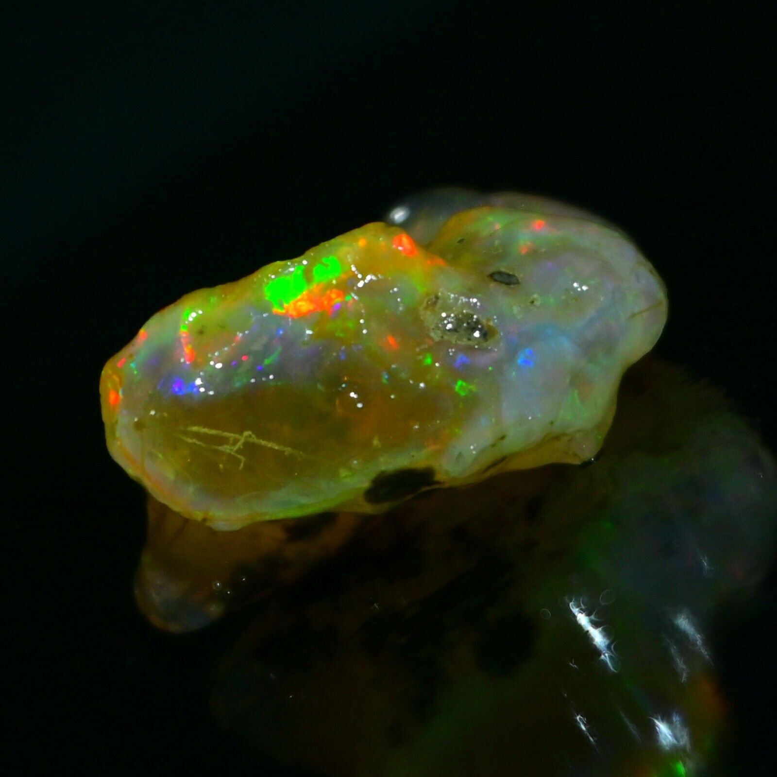 Red Opal Rough 39.40 Carat Natural Ethiopian Opal Raw Welo Opal ...