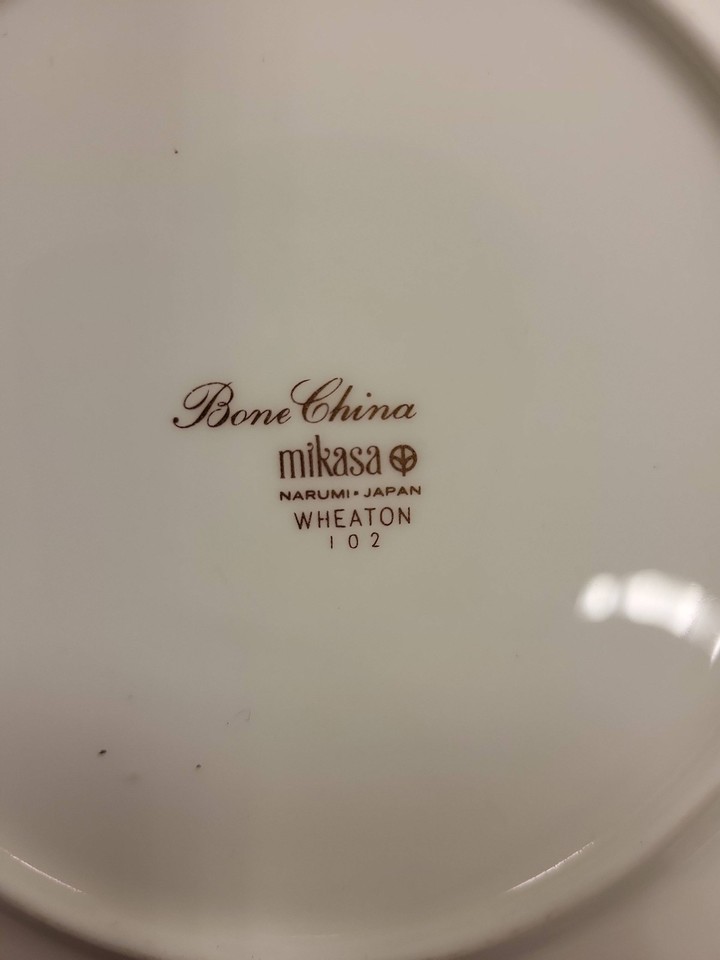 Mikasa Wheaton 102 Bone China Saucers Set 6 Gold Trim Replacement ...
