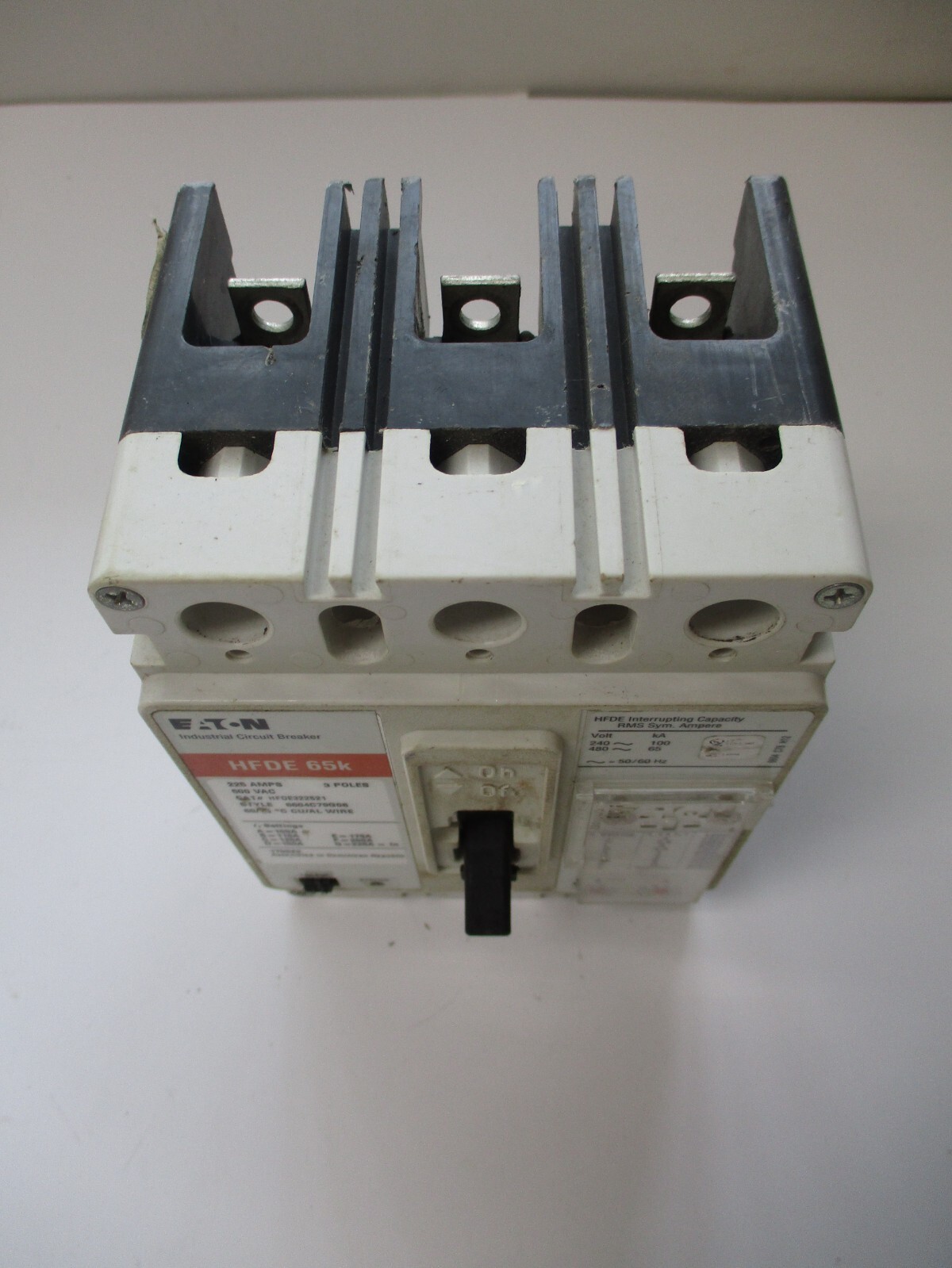 EATON CAT# HFDE322521 225 AMP 600VAC CIRCUIT BREAKER, 3 POLE, | eBay
