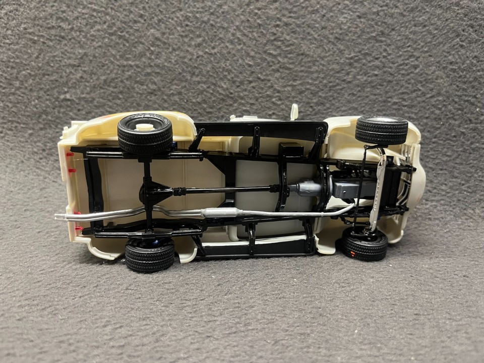 AMT '50 Chevy Pickup Street Machine 3100 Built Model 1/25 5 Window Cab ...