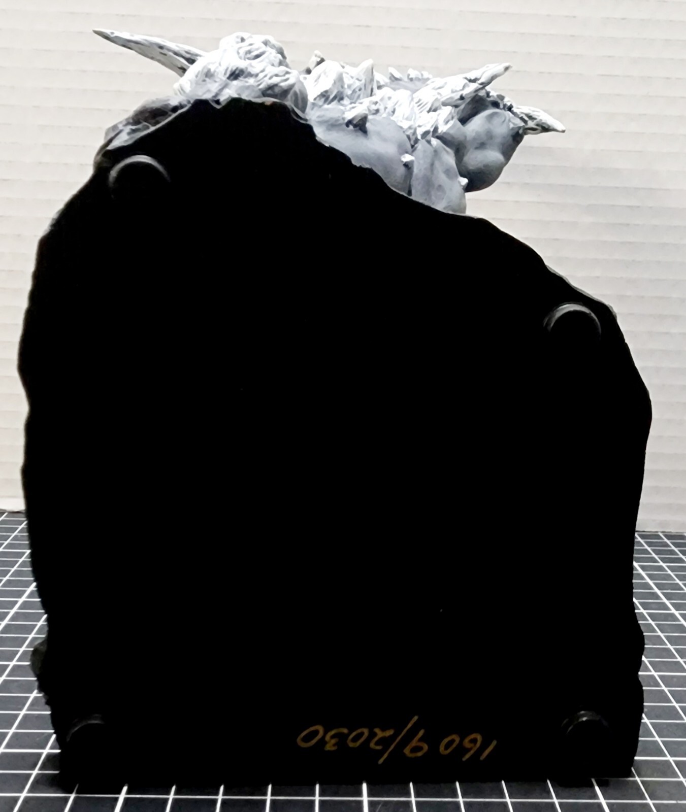 DC COMICS SUPERMAN vs DOOMSDAY BOOKENDS/STATUE 1996 FACTORY NEW!! RARE ...