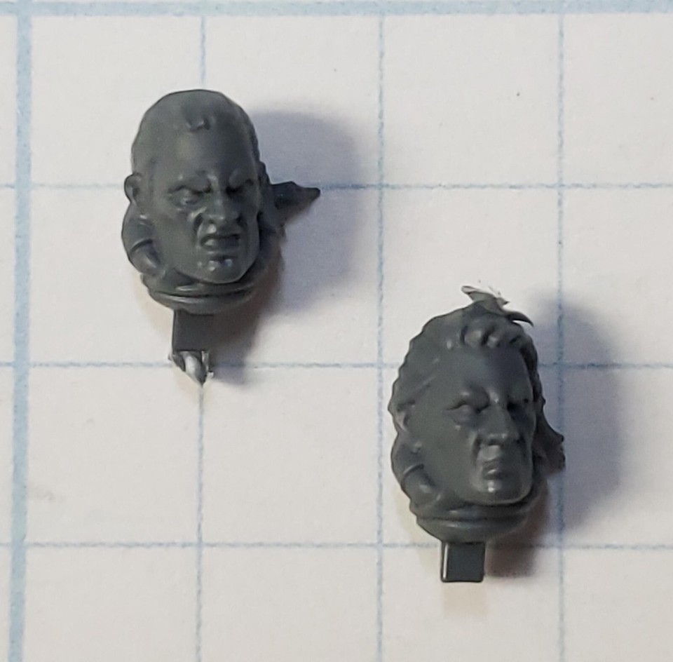 Warhammer 40k Adeptus Custodes Bits Blade Champion Bare Heads x2 Set | eBay