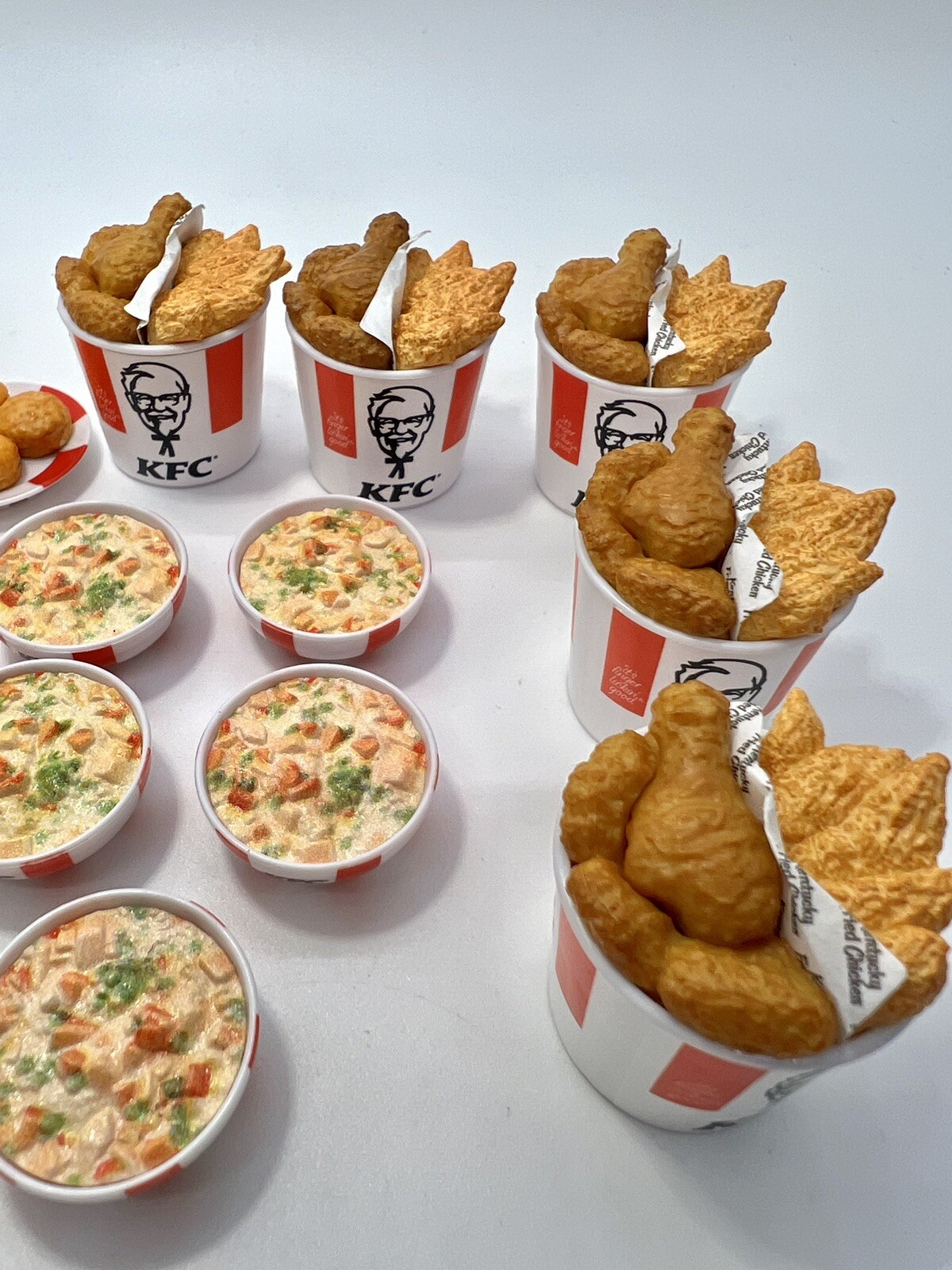 Zuru Surprise Mini Brands KFC Kentucky Fried Chicken Pot Pies Mixed ...