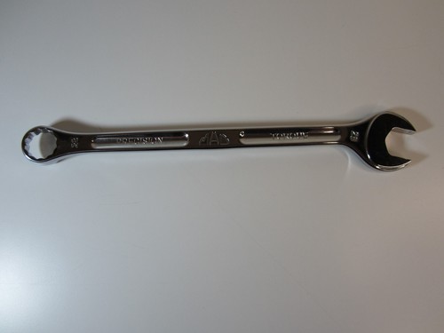 NEW Mac Tools M28CL440 28mm 12point Precision Torque Combination Wrench ...