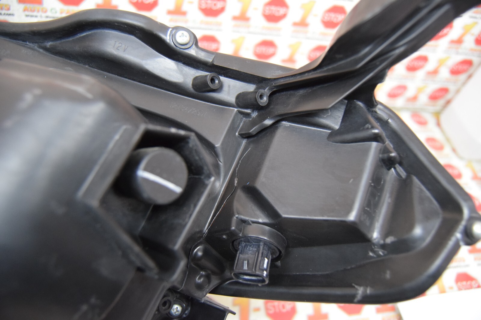 2017 - 2019 Toyota Corolla Sedan Right Side Headlight Assembly ...