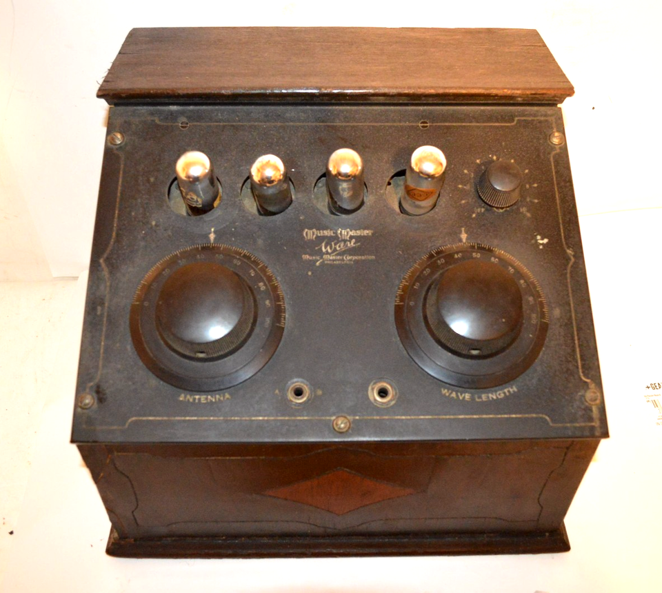 BEAUTIFUL AND RARE 1924 MUSIC MASTER RADIO RECEIVER WITH FOUR EXPOSED ...