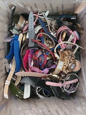 18+ Lbs Pounds Watch Lot Full Of Low End Watches Repurpose Repair Scrap ...