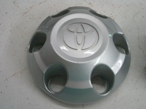 Toyota Tacoma Wheel Center Cap Silver Finish 4260B-04010 2005-2023 Used ...