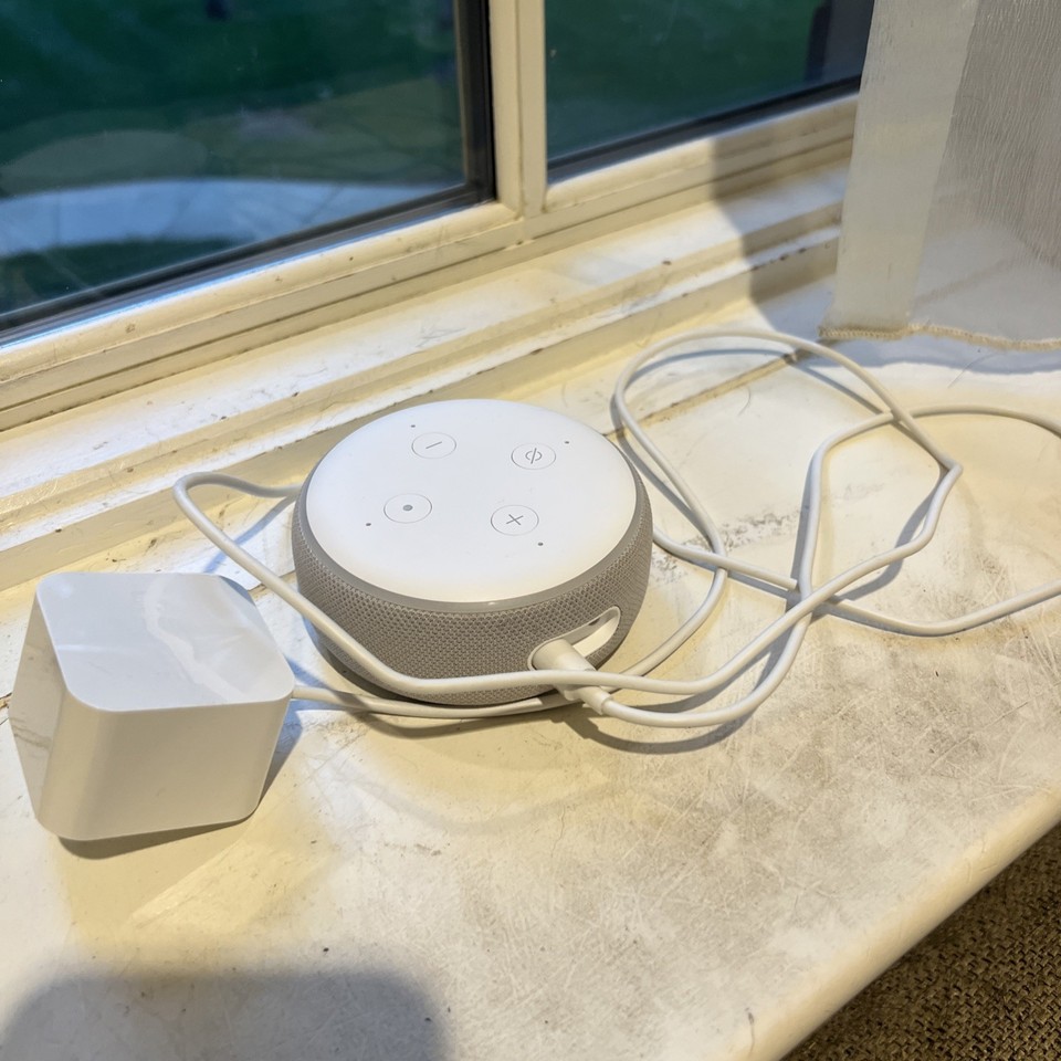 Amazon Echo Dot 3rd Gen Smart Speaker with Alexa w/ Power Cord - C78MP8 ...