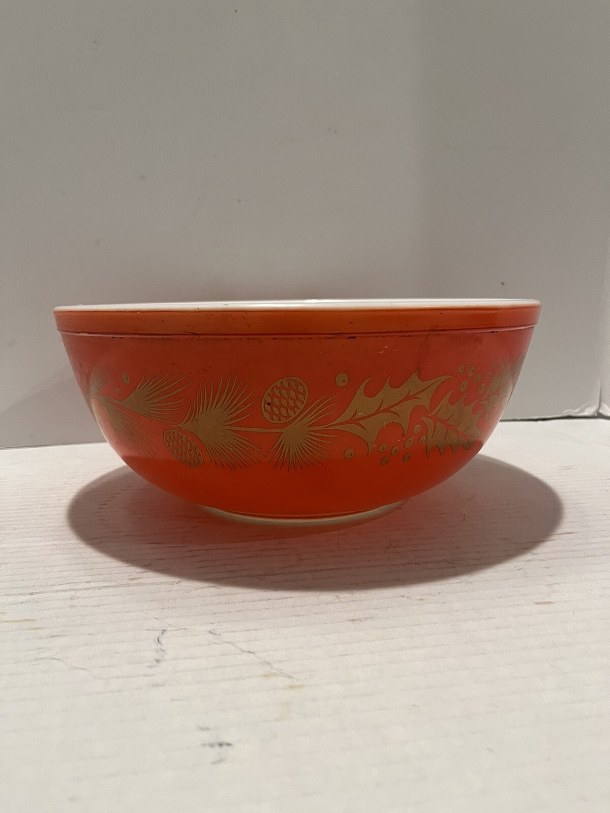 Vintage Pyrex Golden Leaf Holly Pine Cone 4 Qt Promo Red Holiday Mixing ...