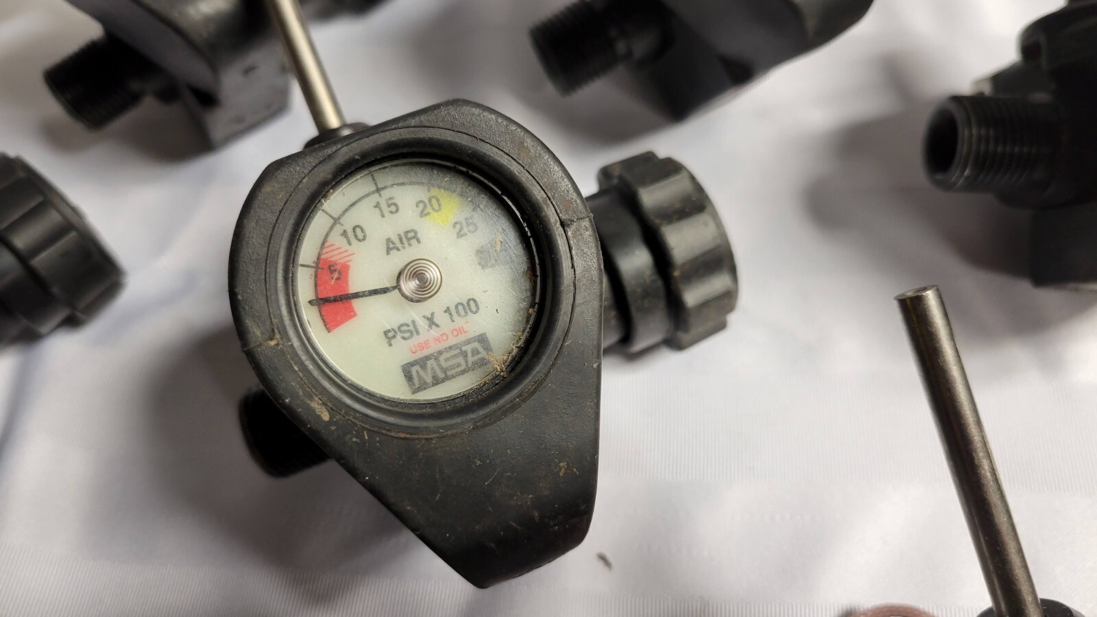 MSA 2215 PSI X 100 Cylinder Valve Assembly SCBA Bottle TANK GAGE - LOT ...