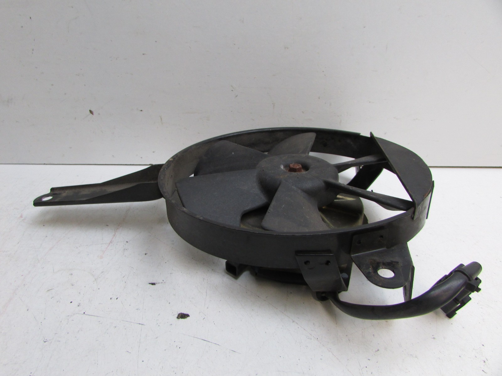 Yamaha YZFR6 YZF R6 5EB 1999 - 2002 Radiator Fan Rad Fan J15 E | eBay UK