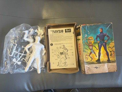 The Phantom & Voodoo Witch Doctor Revell 1965 Model Kit 1:8 Vintage ...