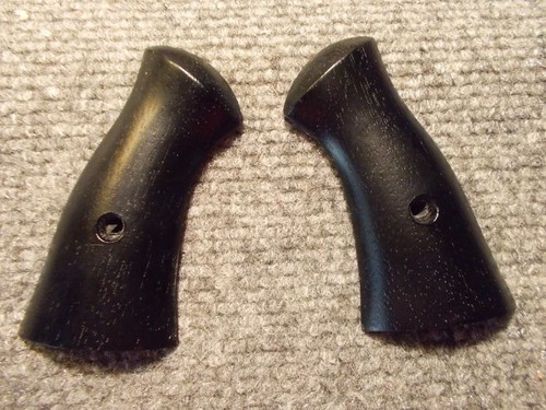 Custom Grips H&R Smooth Black ( Sidekick 732, 733, 929, 930, 939, 940 ...