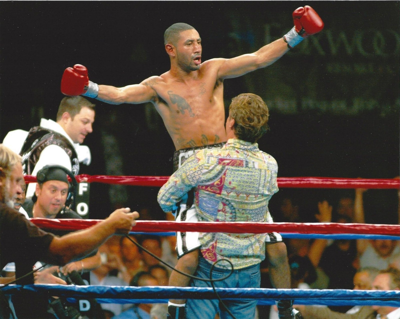 DIEGO CHICO CORRALES 8X10 PHOTO BOXING PICTURE IN VICTORY | eBay