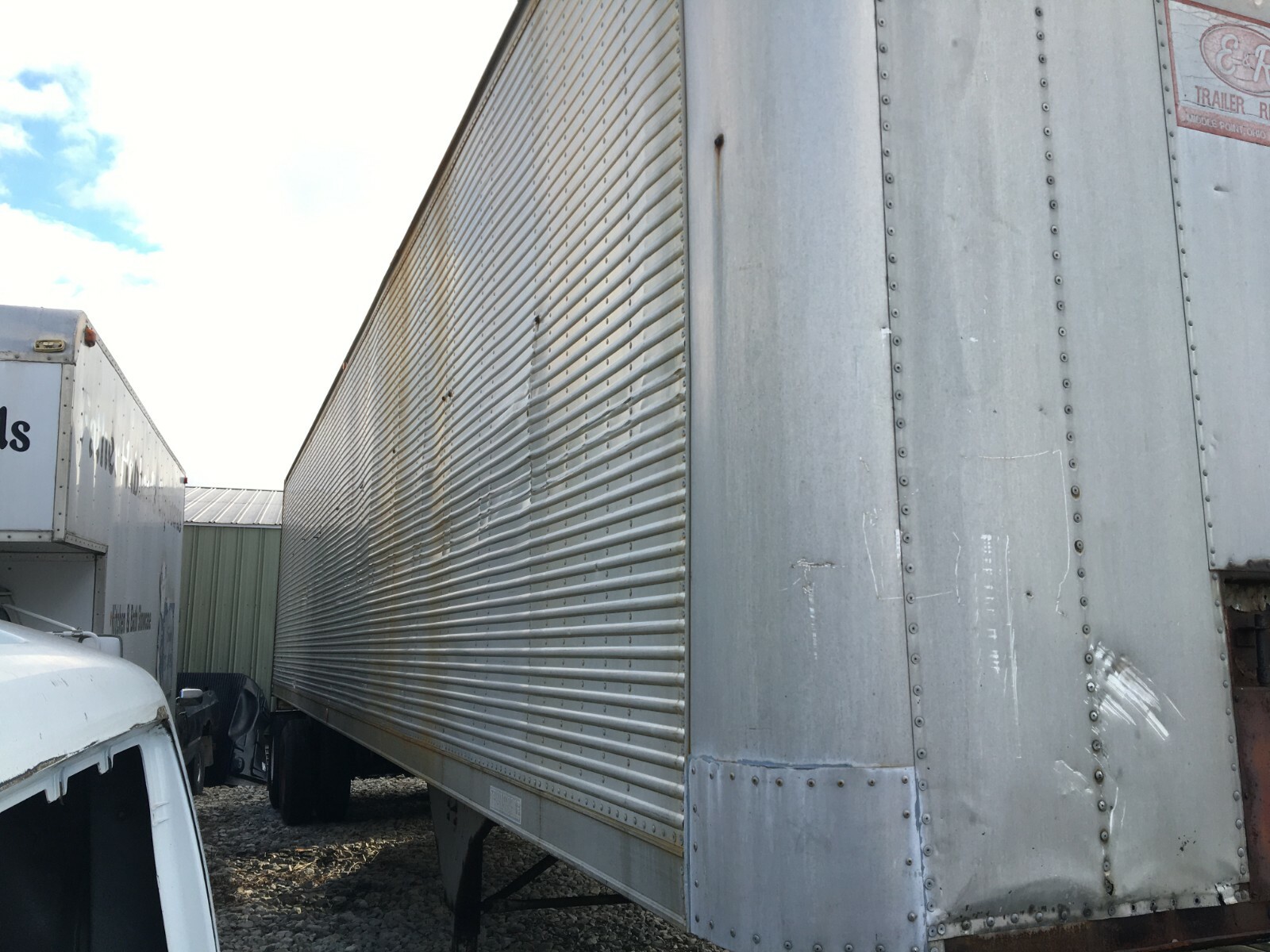 40' Foot Feet STORAGE TRAILER SEMI TRAILER STORAGE UNIT SHED ENCLOSED ...