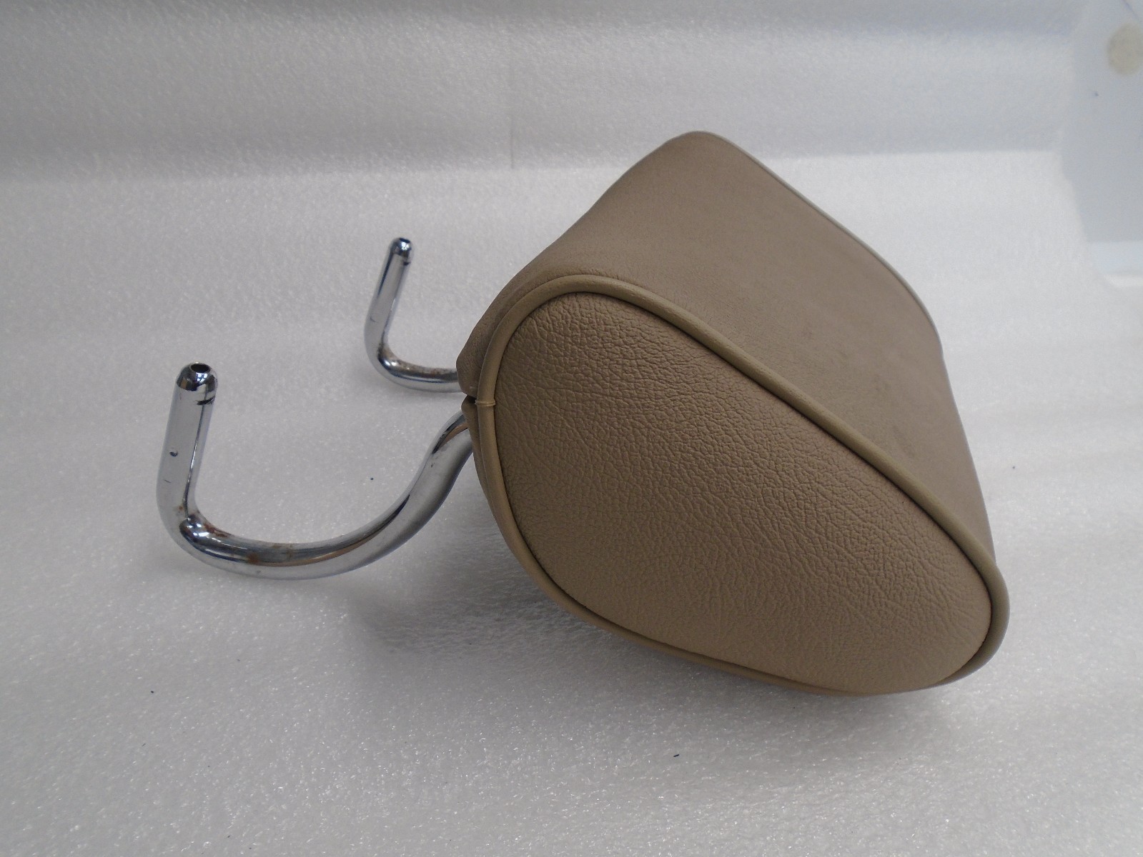 DP70428 1998-02 MERCEDES W210 E430 REAR CENTER SEAT HEADREST HEAD REST ...