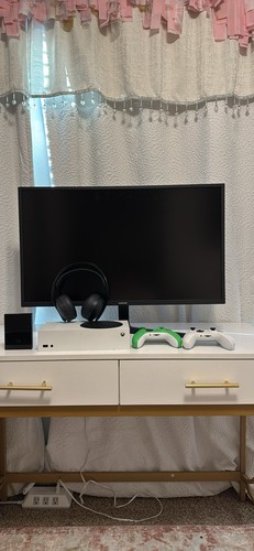 Xbox Series S + Gaming Monitor Full Setup with 2 controllers + 2 TB ...