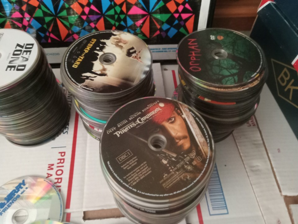 Lot Of 500+ MOVIES Loose Dvds Great Titles Good Material Assorted ...