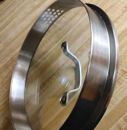 CALPHALON glass pot, pan strainer lid with silicone sides fits an 8 1/2 ...