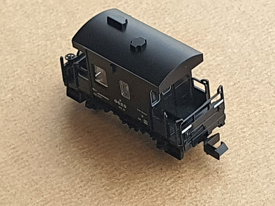 N Gauge Brake van with interior & directional tail lights Tomix Yo 8000 ...