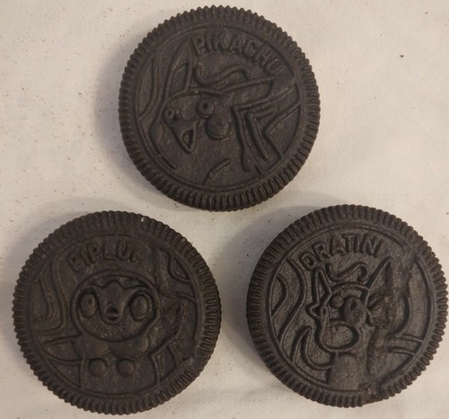 POKEMON OREO Rare Defect Double-Sided SET of 3!Pikachu/Charmander ...