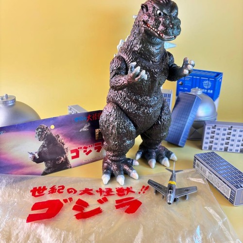 M1 No. 1 Century s Great Monster First Generation Godzilla 1954 with ...