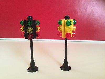 Lego Minifig Road Sign TRAFFIC LIGHT Red Yellow Green with Black Base ...