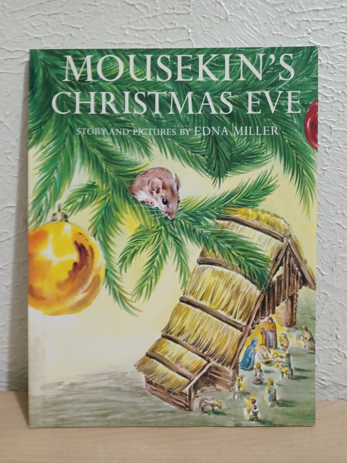 Mousekin's Christmas Eve by Edna Miller (1972, Trade Paperback ...