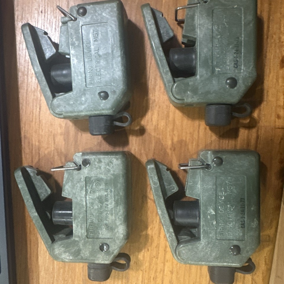 M57 Firing Device – Claymore Clacker – Vietnam Era Military Collectible ...
