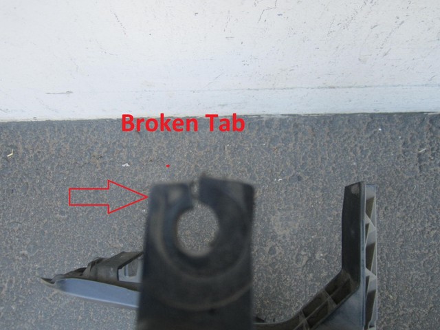 2017 MERCEDES Gls450 Front Bumper Center Insert A1668854965 Bracket ...