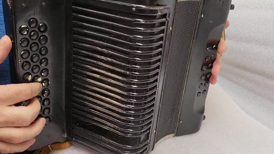 Hohner Corona 2 FBE diatonic button accordion | eBay