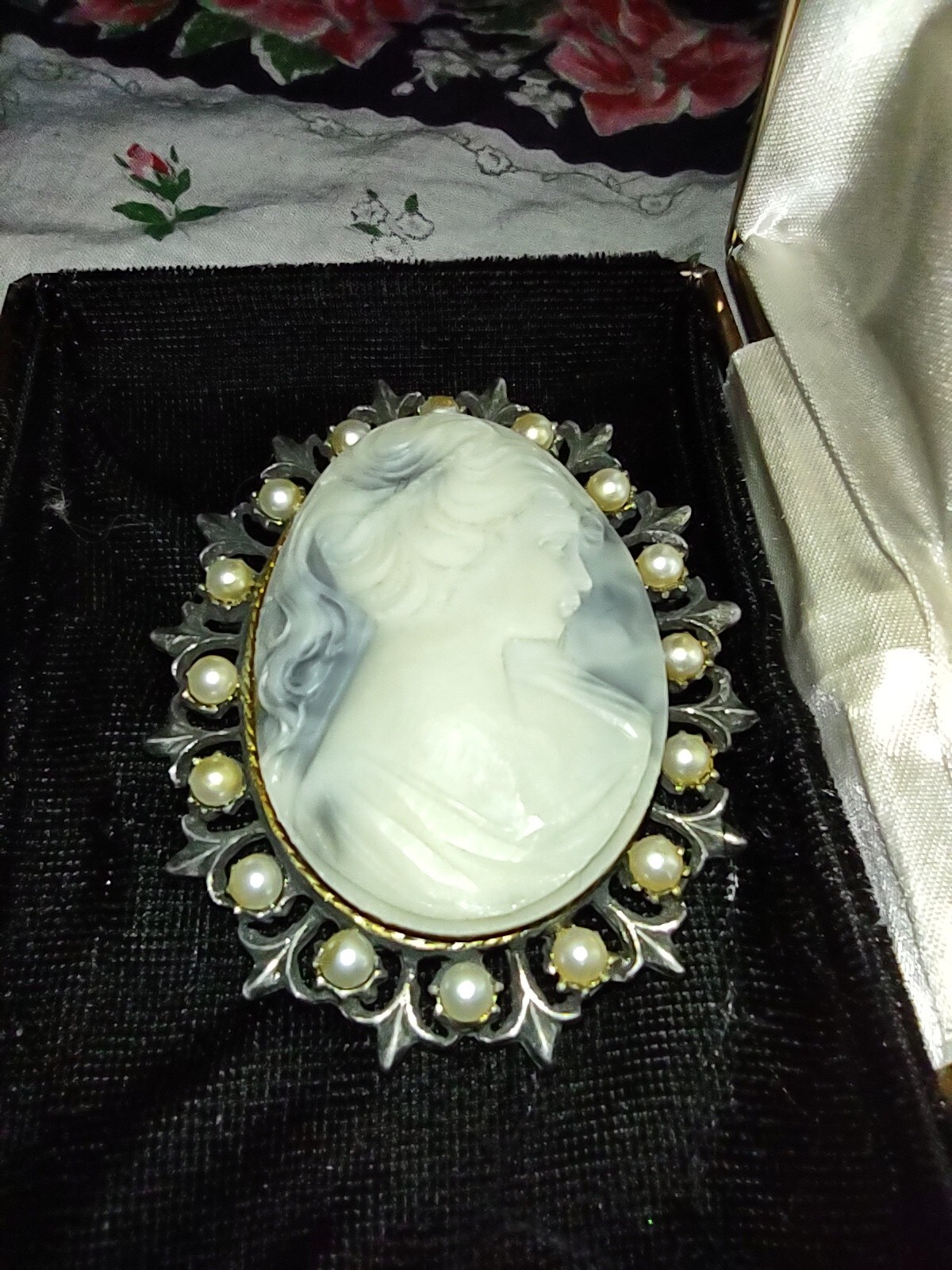 Vintage Cameo Smoky Grey White Carved Shell Brooch With Faux Pearl With ...