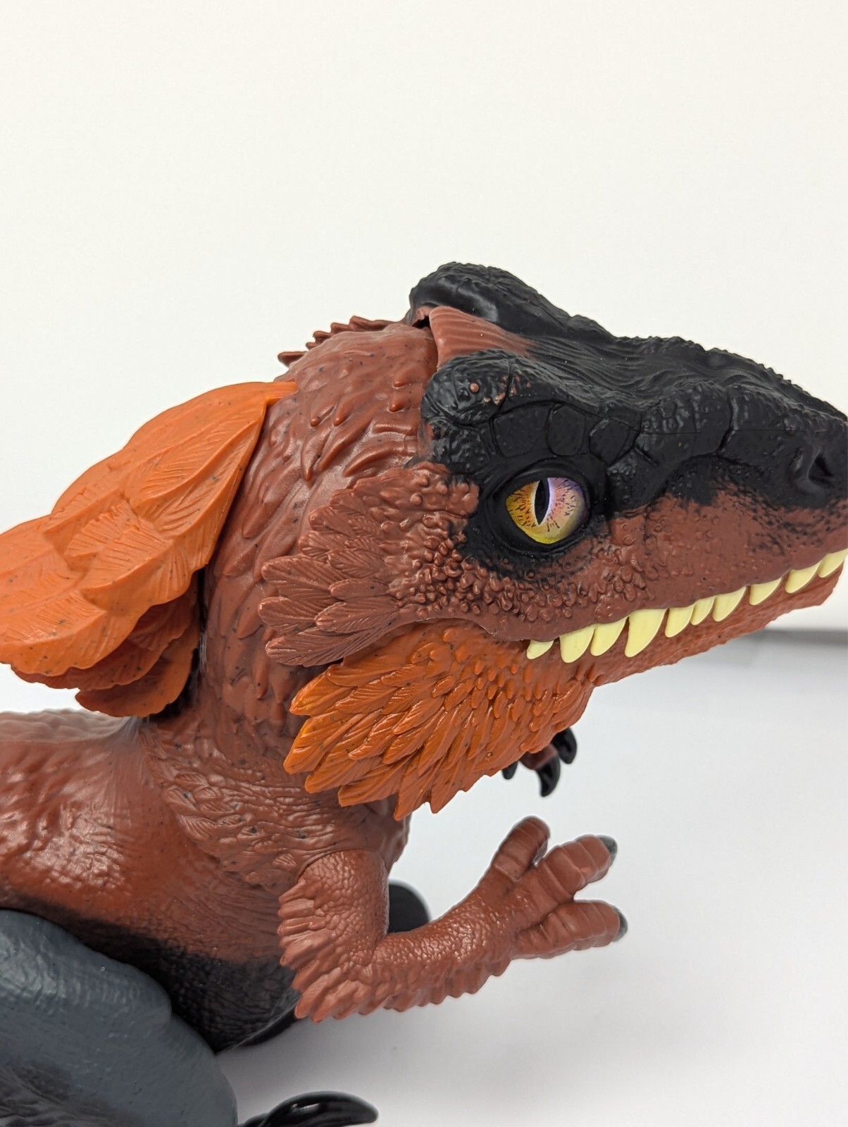 Jurassic World Dominion Uncaged Pyroraptor Dinosaur Toy Ultimate Motion ...