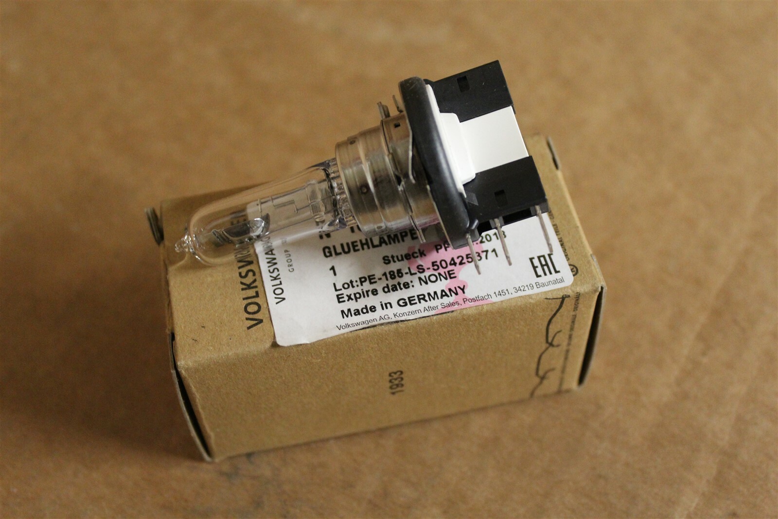 VW Audi Skoda Seat H15 55 / 15w headlight bulb N10733301 New genuine VW ...