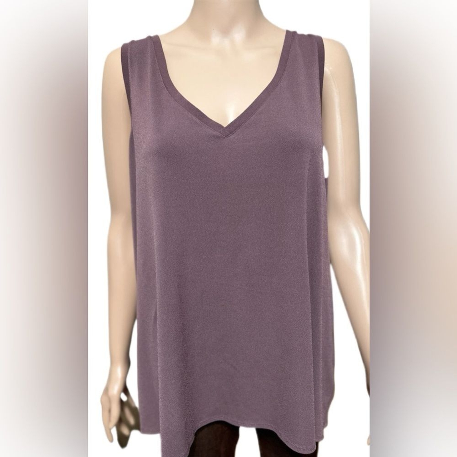 Express Womens XL Stretchy Sleeveless V-Neck Tank Top, Pale Purple