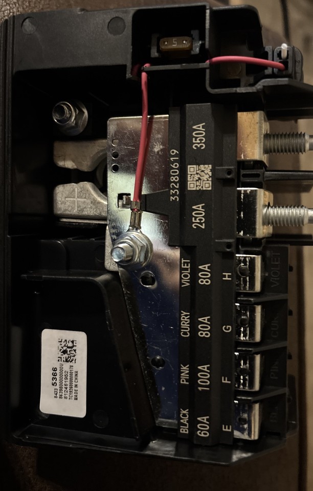 2016-2018 Chevrolet Malibu Battery Distribution Fuse Block OEM ...