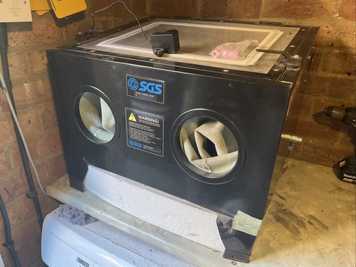 SGS Shot & Sand Blasting & Polishing Cabinet w/ Blasting Gun ...