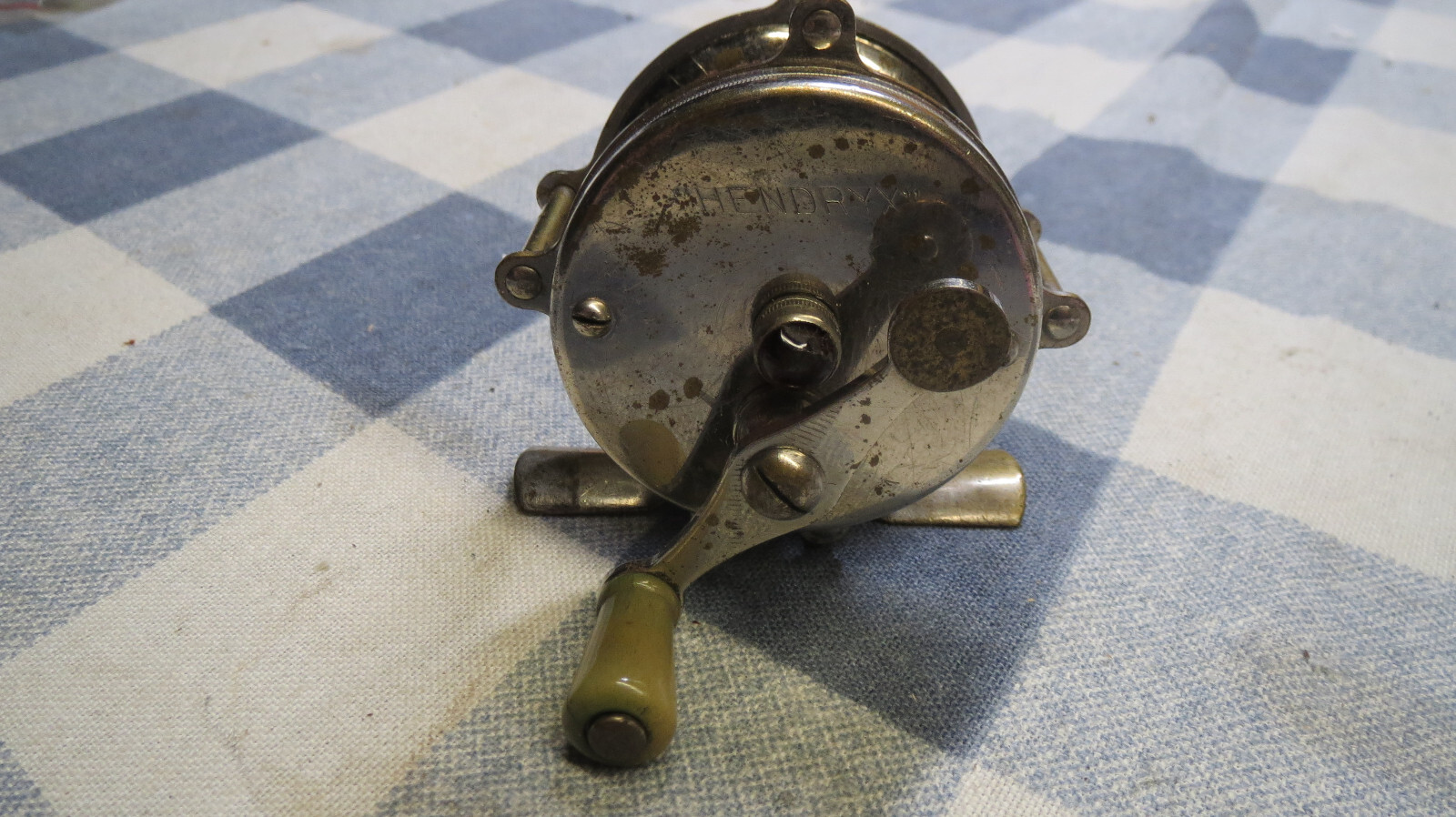 Antique HENDRYX No. 80 Fishing Reel Red Plastic Spool Ends | eBay