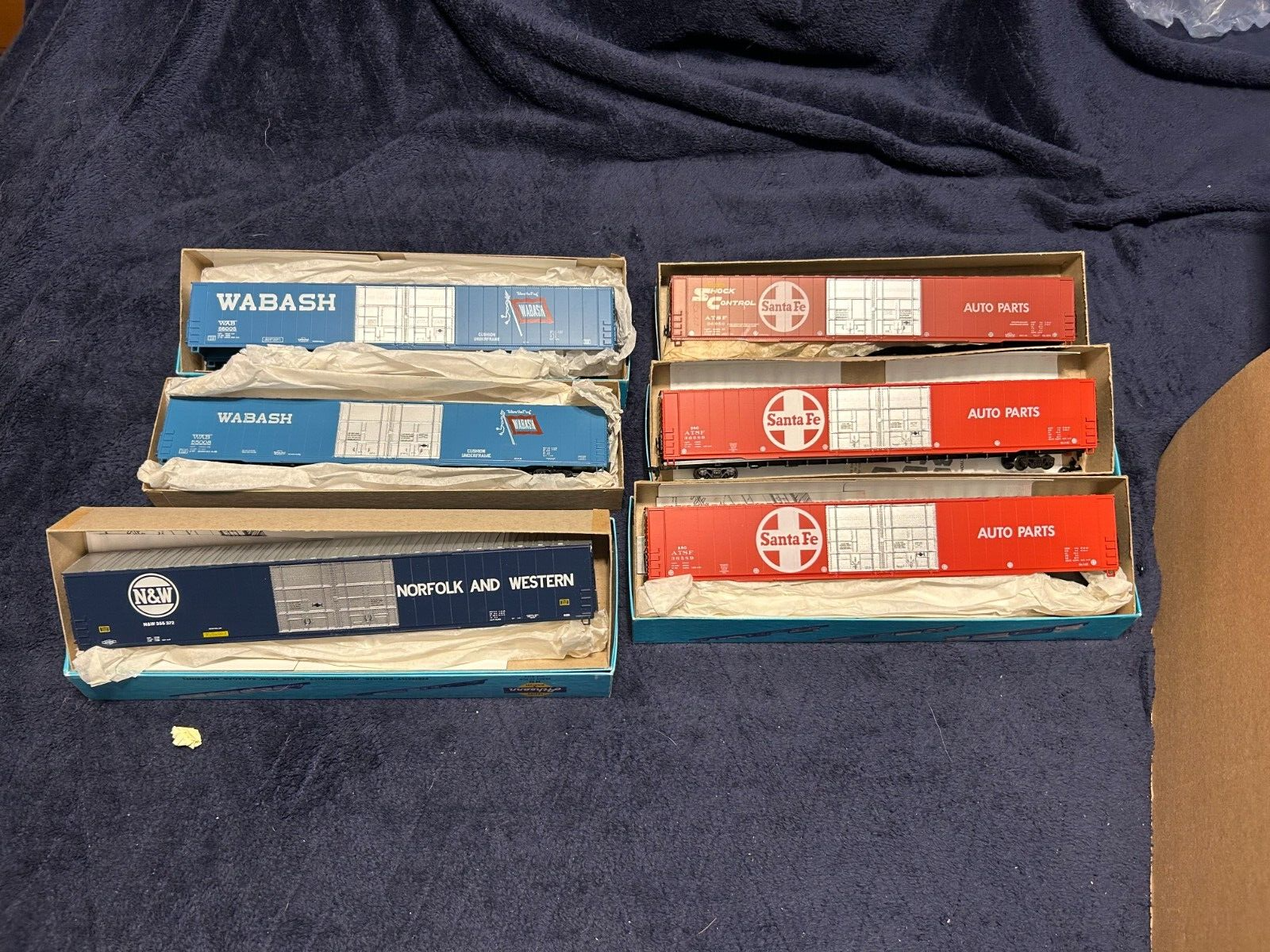 Athearn HO Scale 86 Ft Hi-Cube 4 Door Box Car Kits "Lot of 6 Cars" | eBay