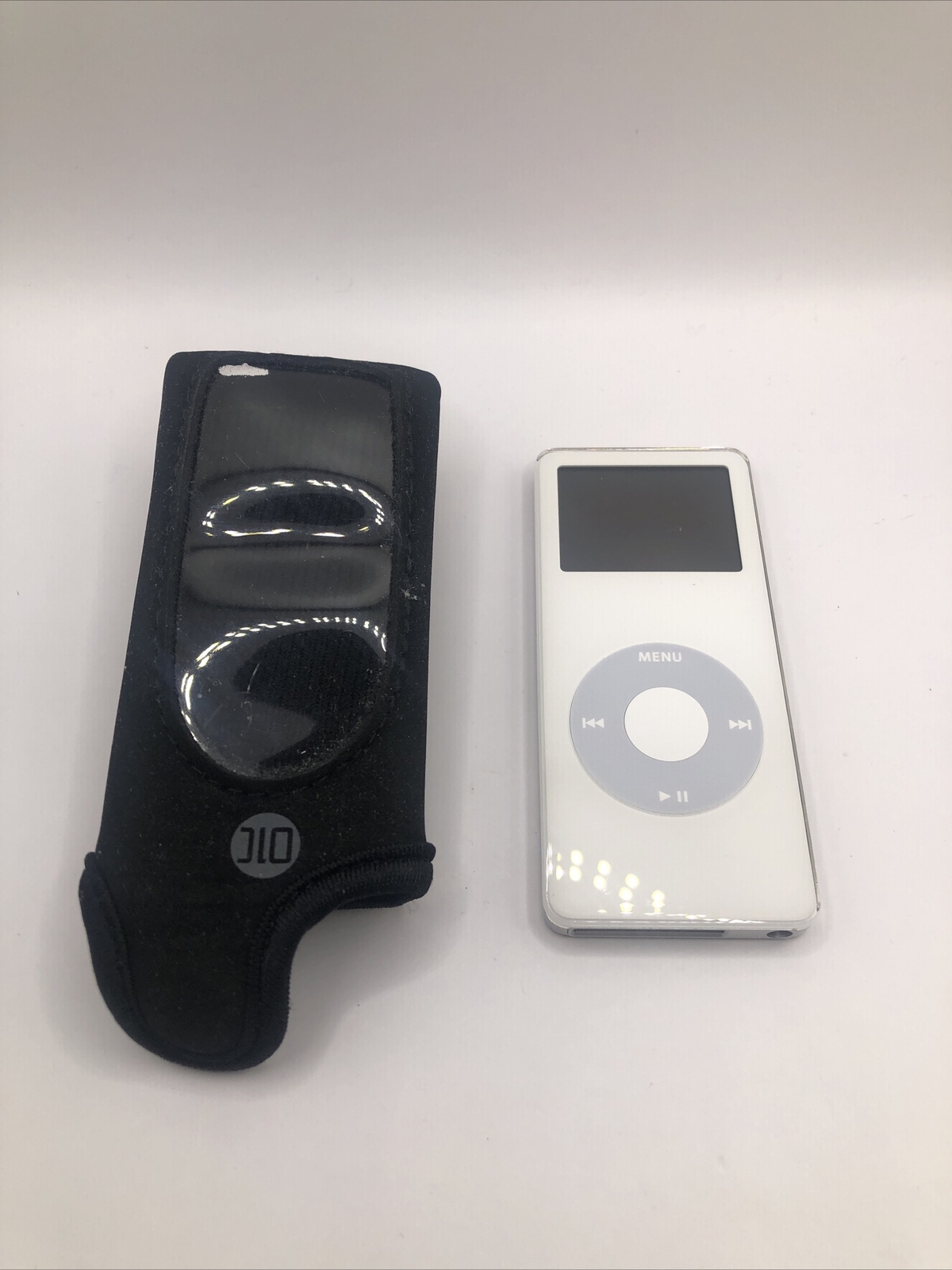 Apple A1137 Ipod 1gb White Mp3 Unknown Condition