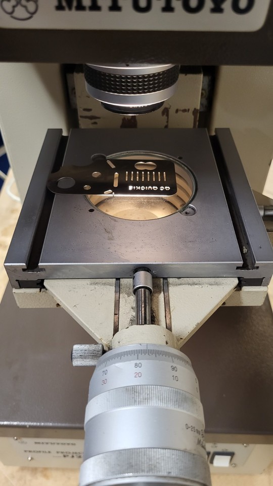 Mitutoyo PJ-250H Profile Projector, Shadowgraph, Vertical Light | eBay UK